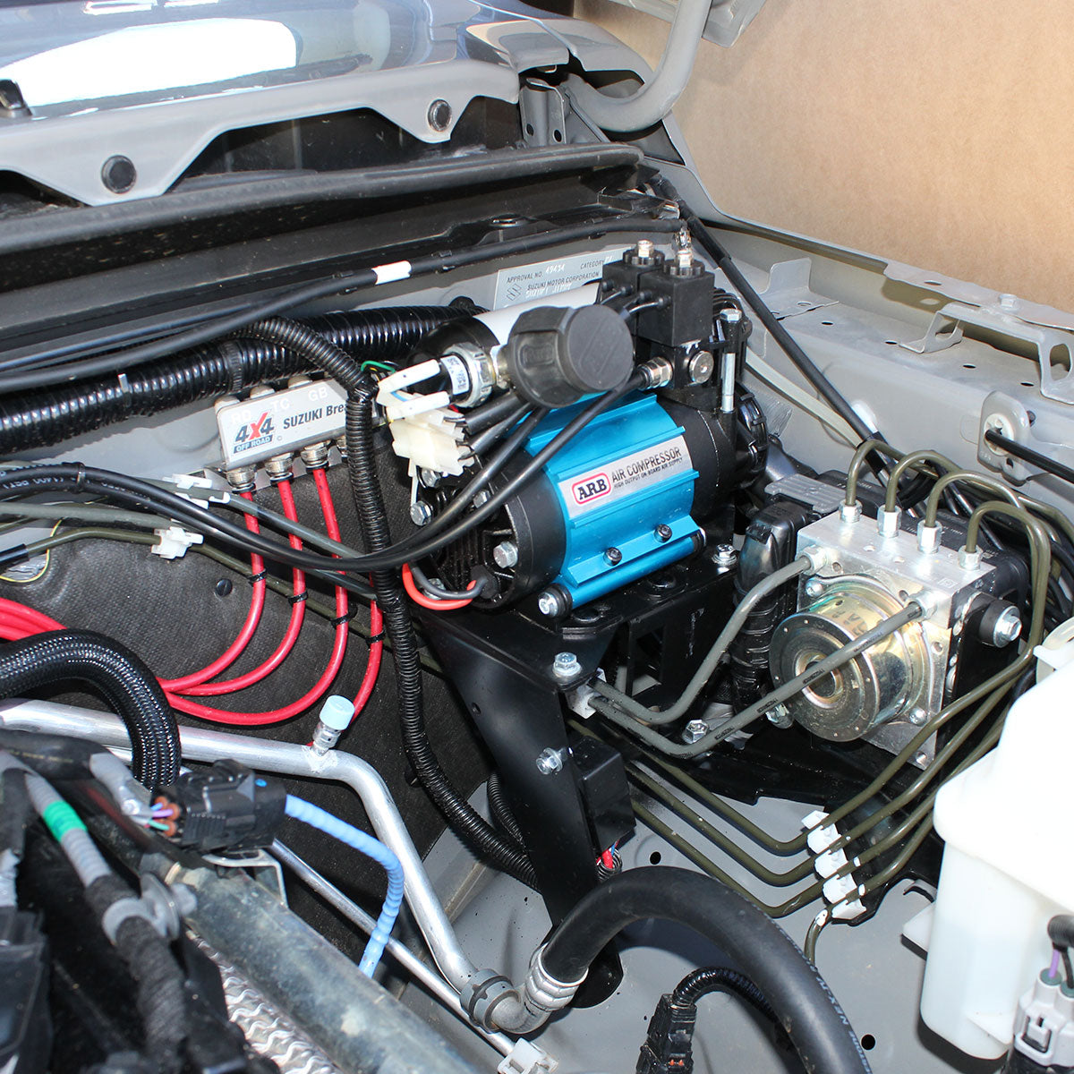 TLR Under Bonnet Air Compressor Bracket (Jimny Models 2018-Current XL ...